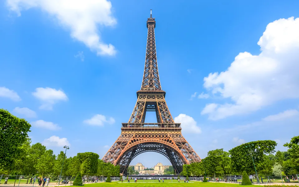 Torres famosas del mundo que inspiran arquitectura moderna